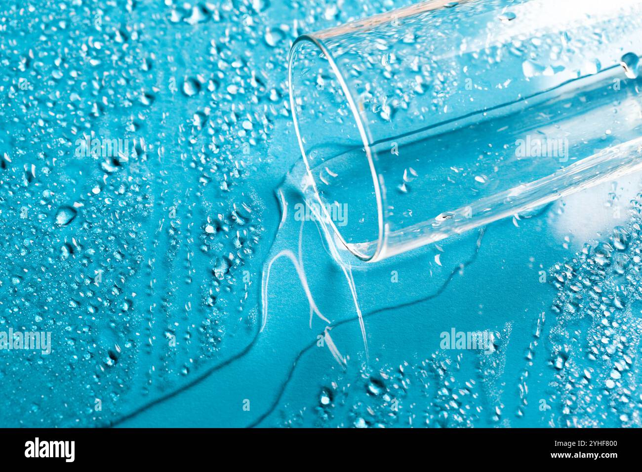 Full glass of water spilled hi-res stock photography and images - Alamy