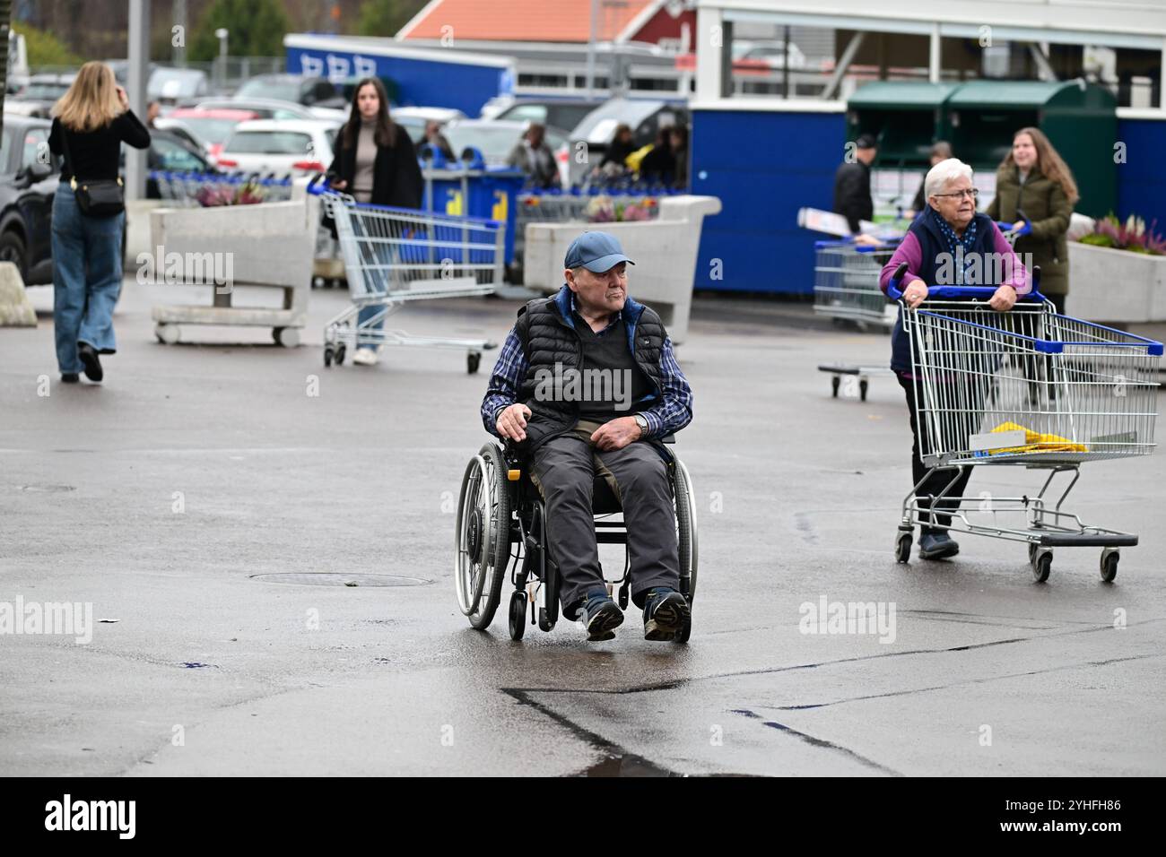 Ullared, Halland, Sweden. November 11 2024. Customers outside of Gekås ...