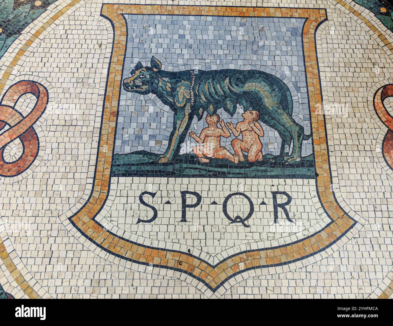 Spqr mosaic hi-res stock photography and images - Alamy