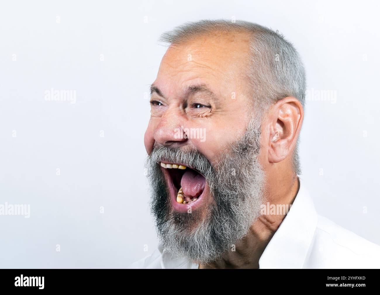 Old man angry shouting hi-res stock photography and images - Alamy