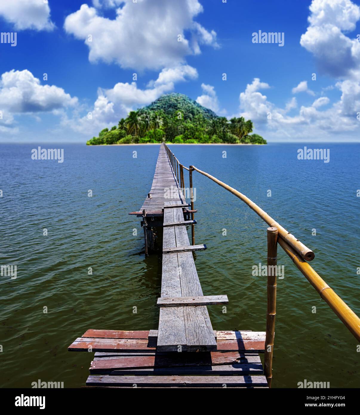 Paradise island bridge hi-res stock photography and images - Alamy