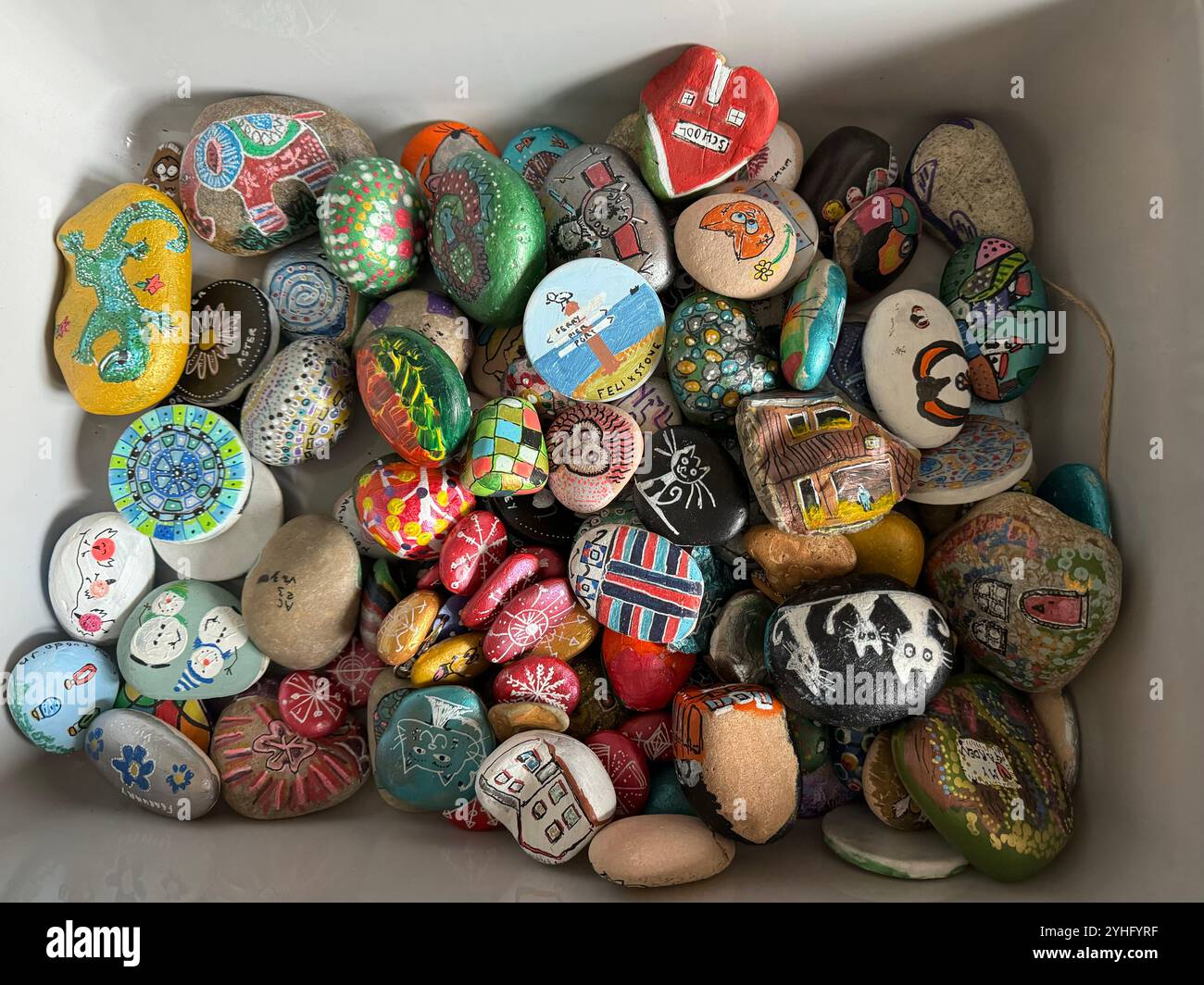 Suffolk, UK. 12 November 2024 : Craft hobby painted stones. Acryllic ...