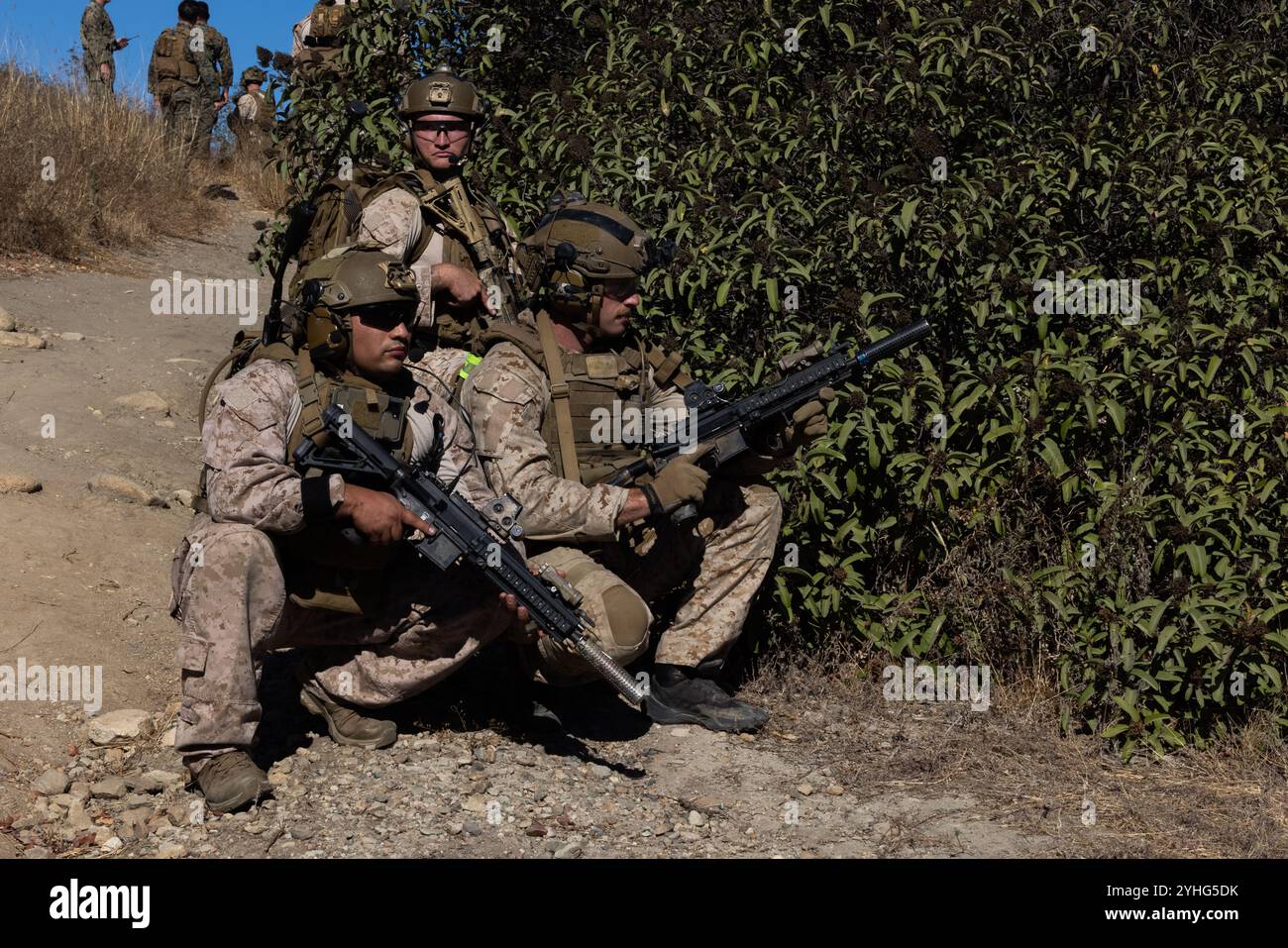 U.S. Marines with Charlie Company, 1st Reconnaissance Battalion, 1st ...