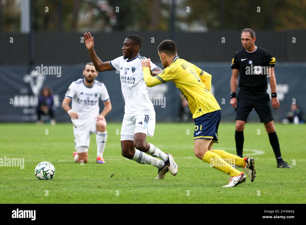 17 Adama CAMARA (pfc) during the Ligue 2 BKT match between Pau and Paris at Nouste Camp on ...