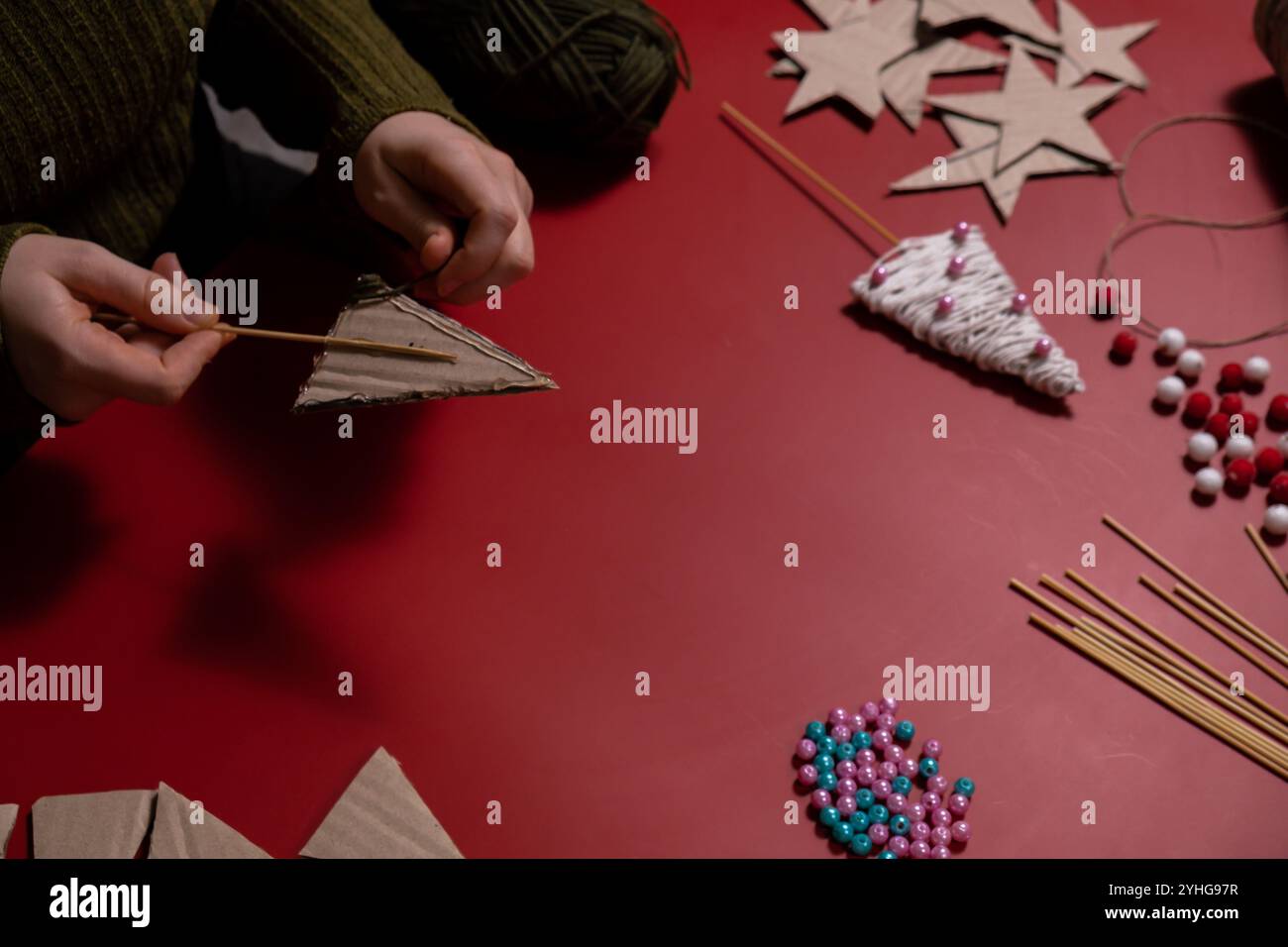 Christmas trees made of rope Sustainable Christmas preparation Diy ...