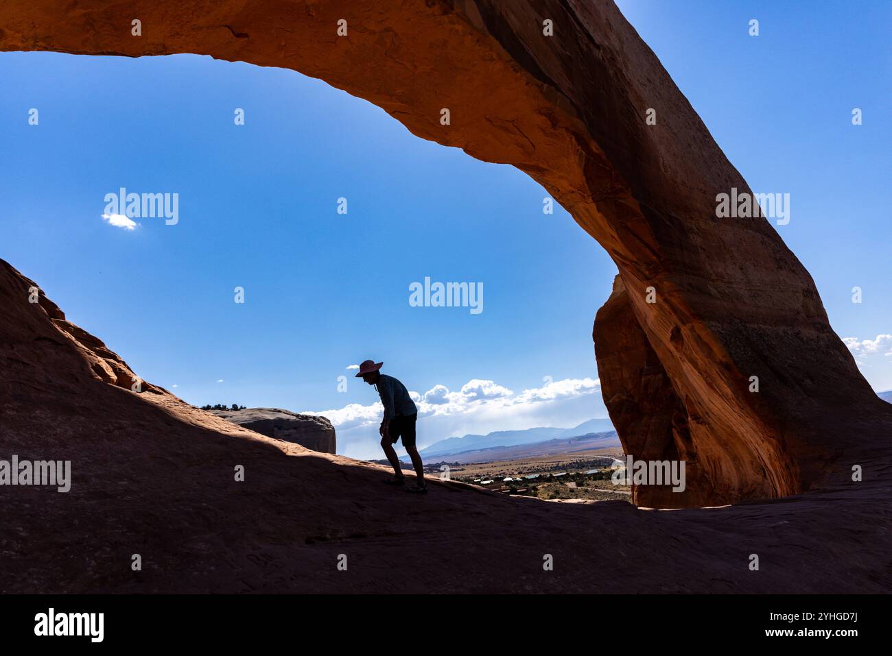 Wilson Arch in Moab is near Arches National Park and located off ...