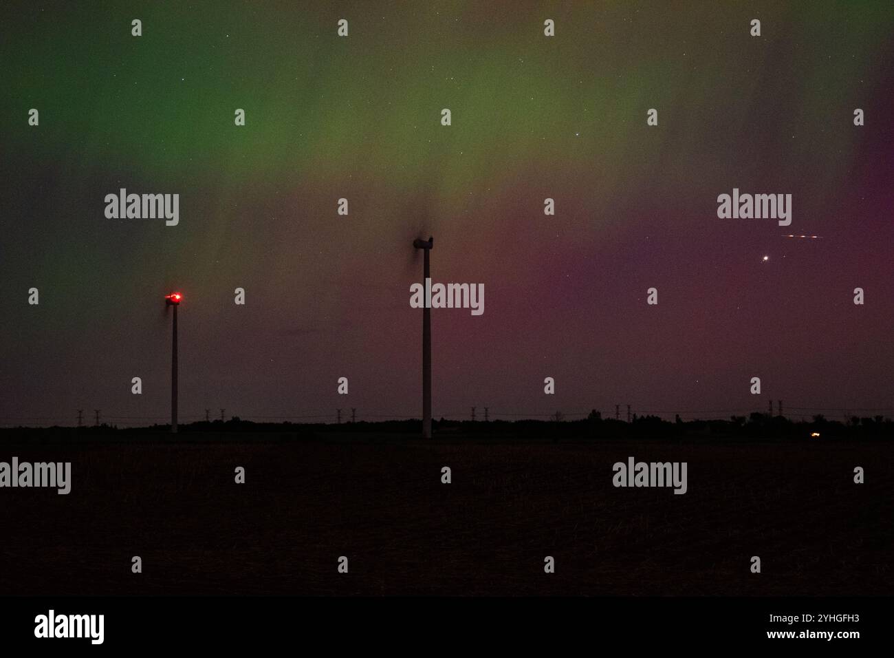 Underneath wind turbine hi-res stock photography and images - Alamy