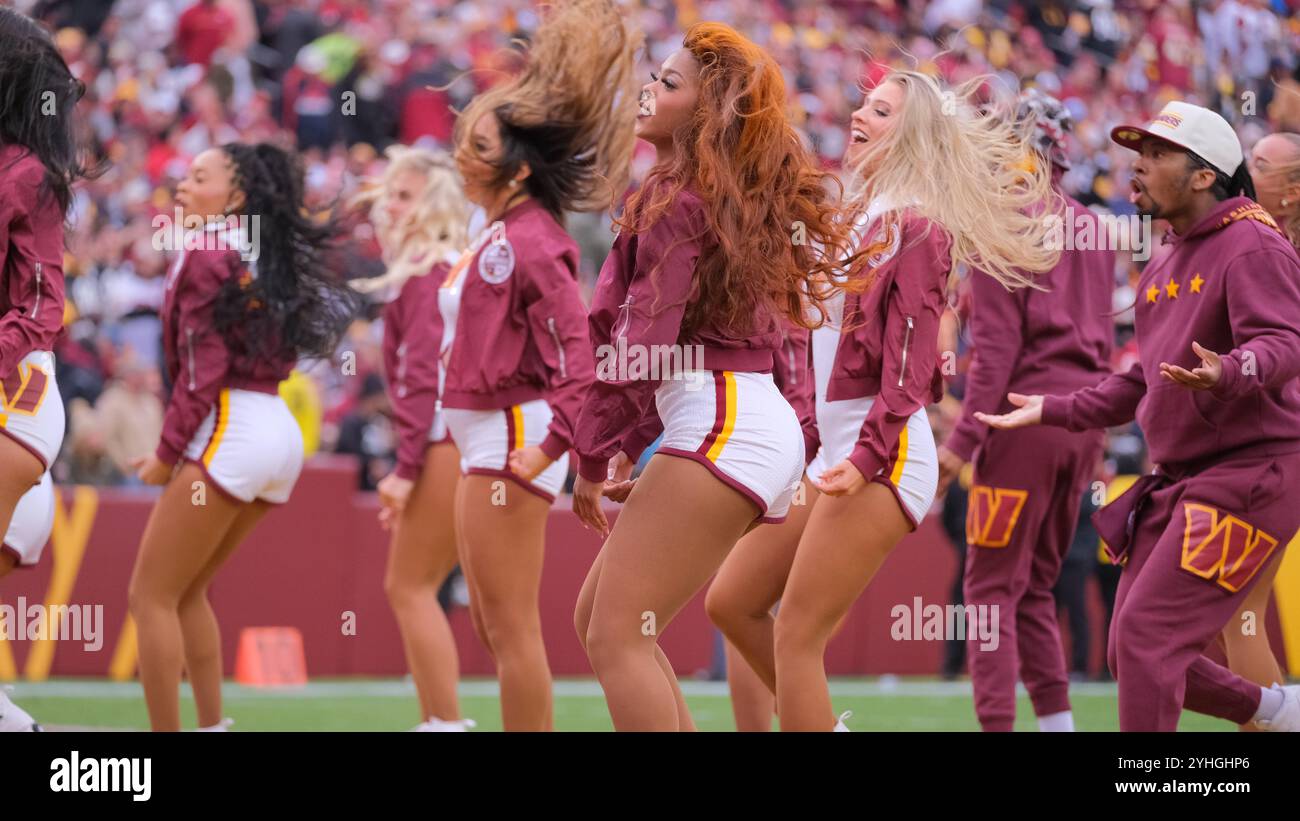 Washington commanders cheerleaders hi-res stock photography and images ...
