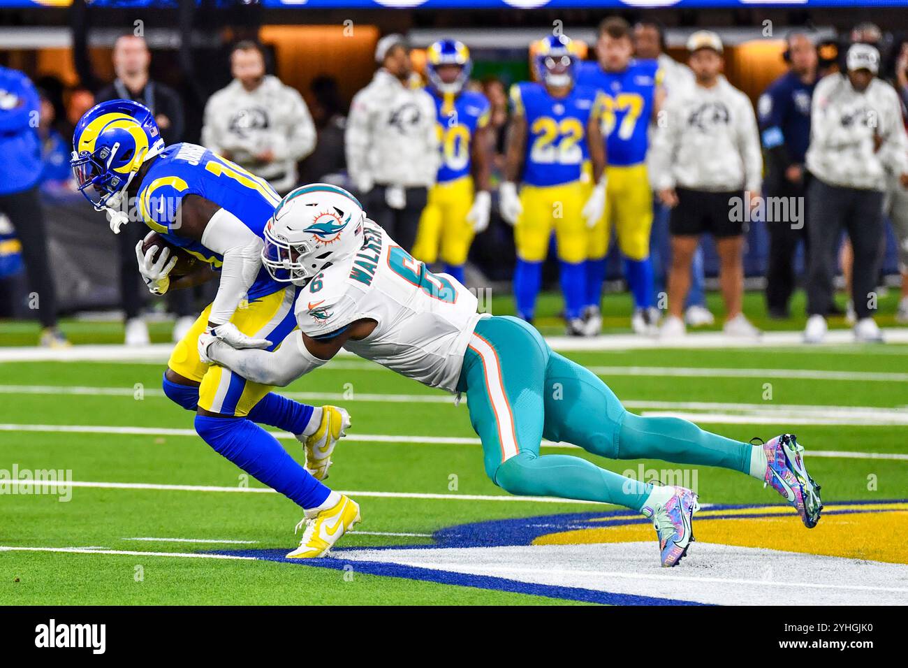 20241111 6 hi-res stock photography and images - Alamy