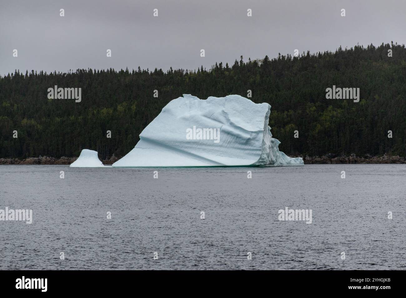 Canada lighthouses and iceberg alley hi-res stock photography and ...