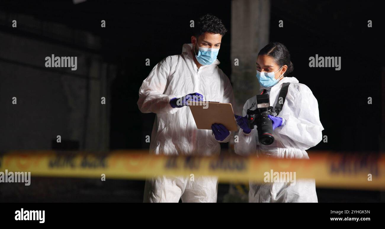 Professional investigators hi-res stock photography and images - Alamy