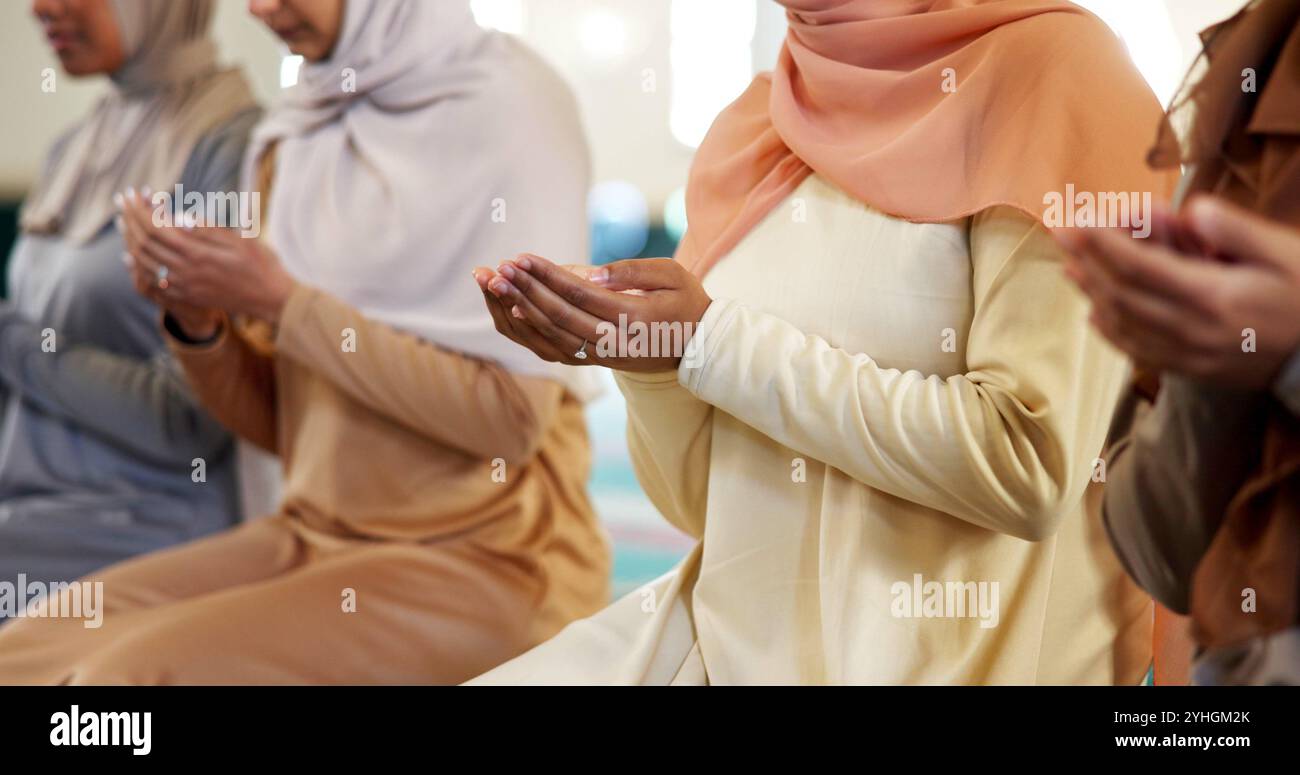 Muslim women on temple hi-res stock photography and images - Alamy