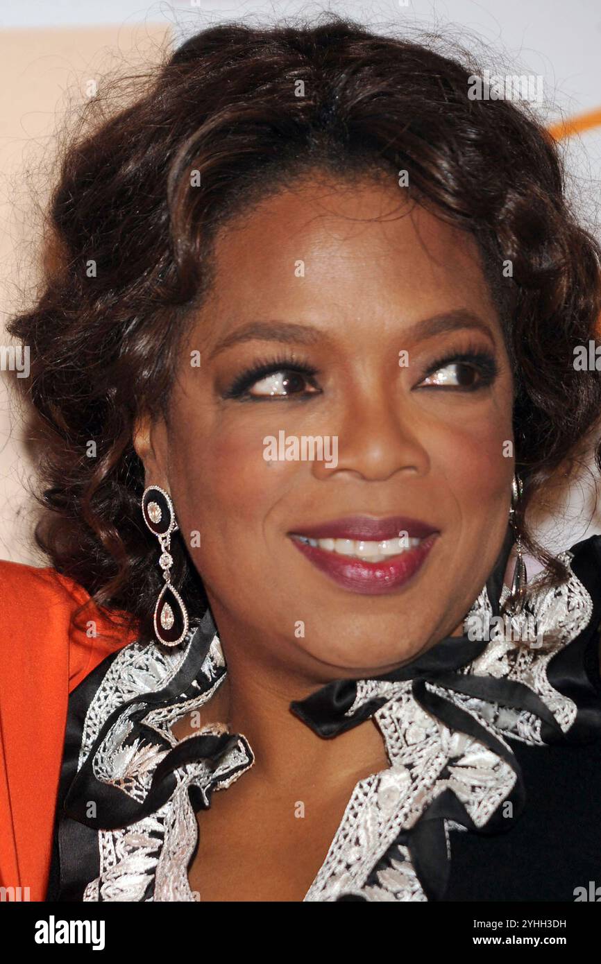 Manhattan, United States Of America. 02nd Dec, 2008. NEW YORK ...