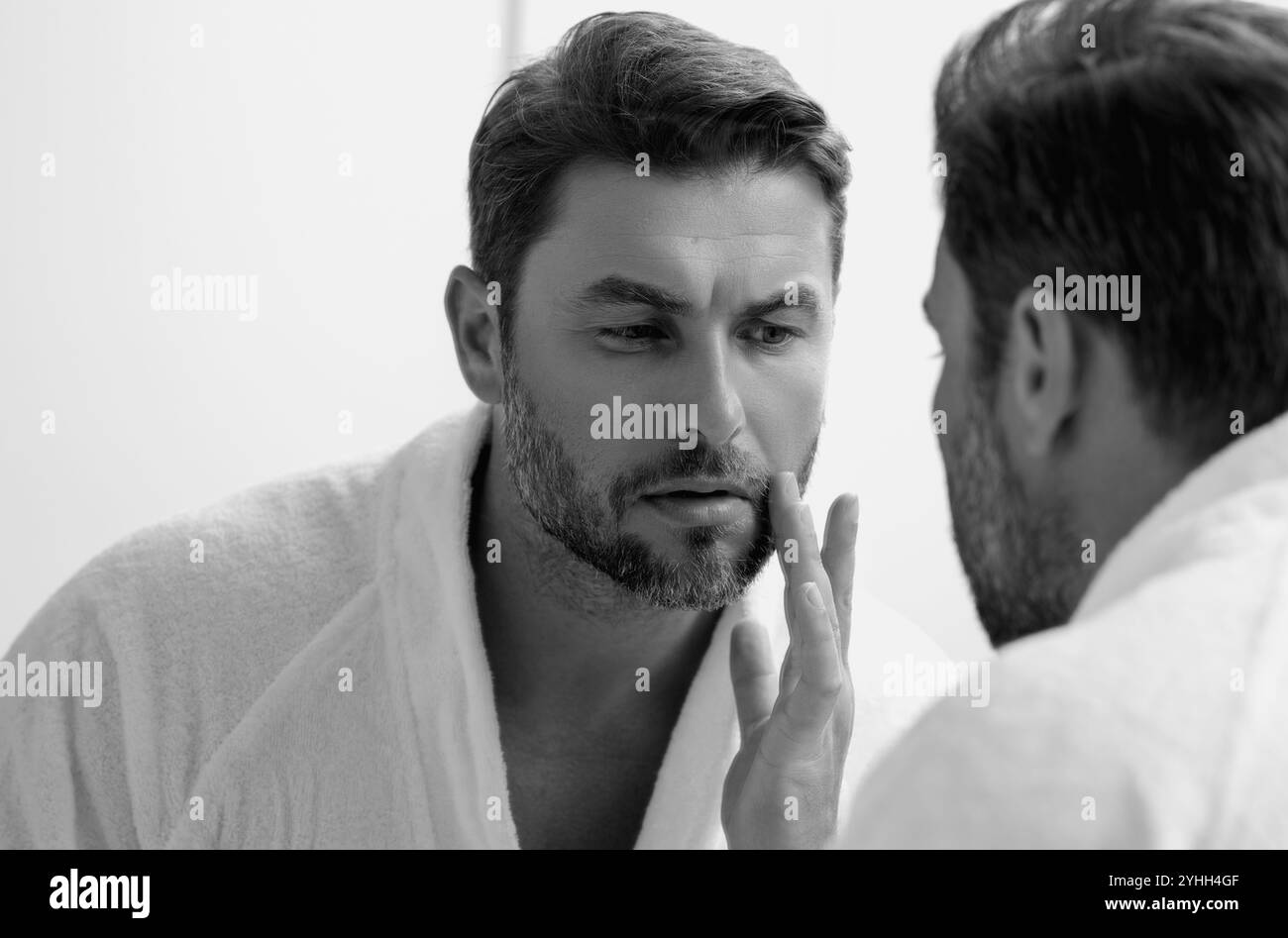 Man wrinkle not old Black and White Stock Photos & Images - Alamy