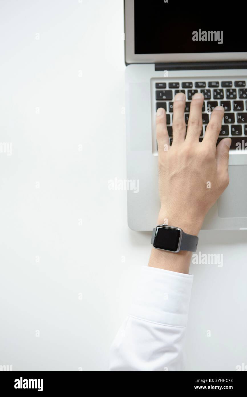 Typing desk hi-res stock photography and images - Alamy