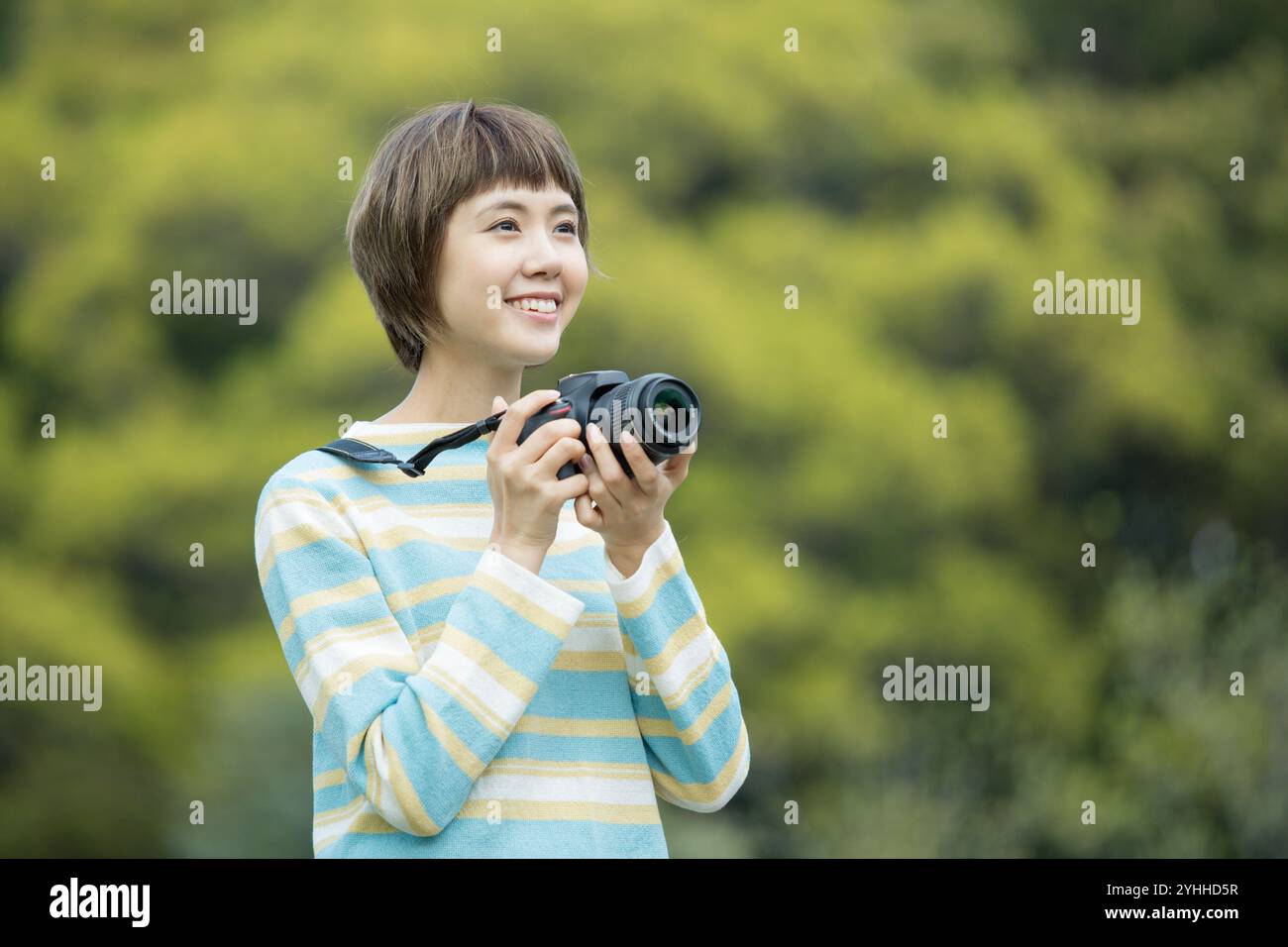 Student filming camera hi-res stock photography and images - Alamy
