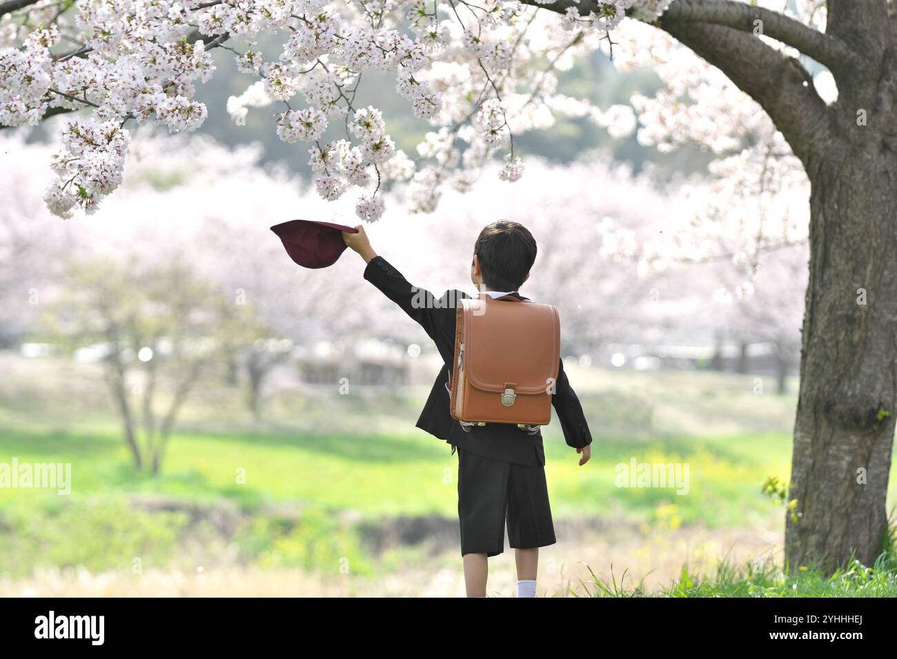 Left backwards hi-res stock photography and images - Alamy