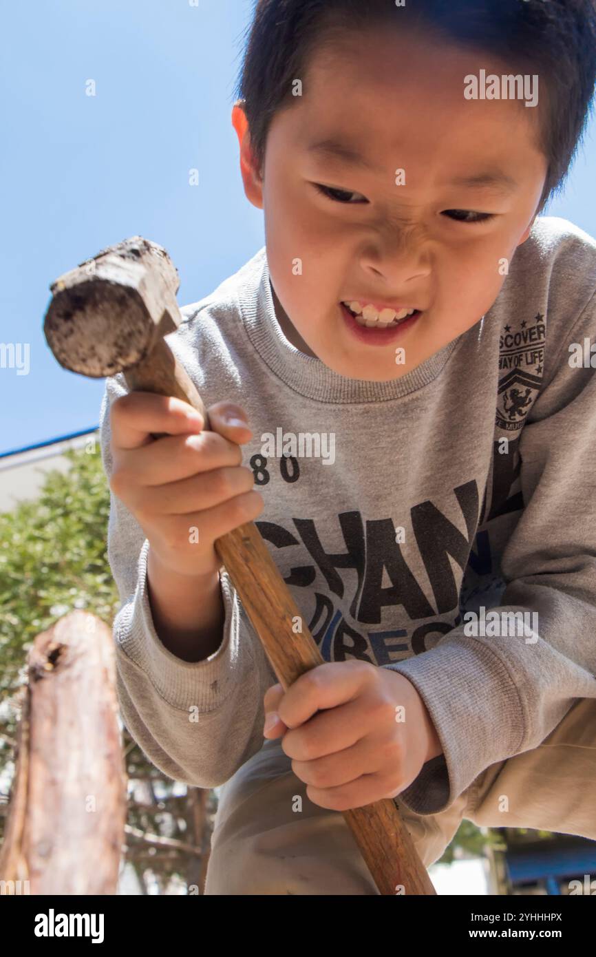Child tapping hi-res stock photography and images - Alamy