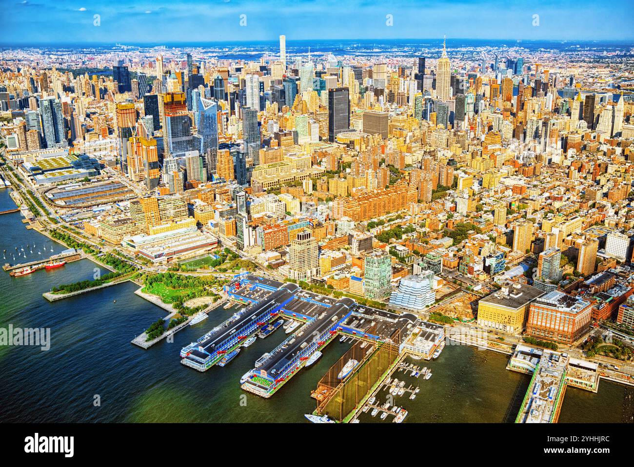 Fly over, view of New York and Manhattan from a bird's eye view Stock ...