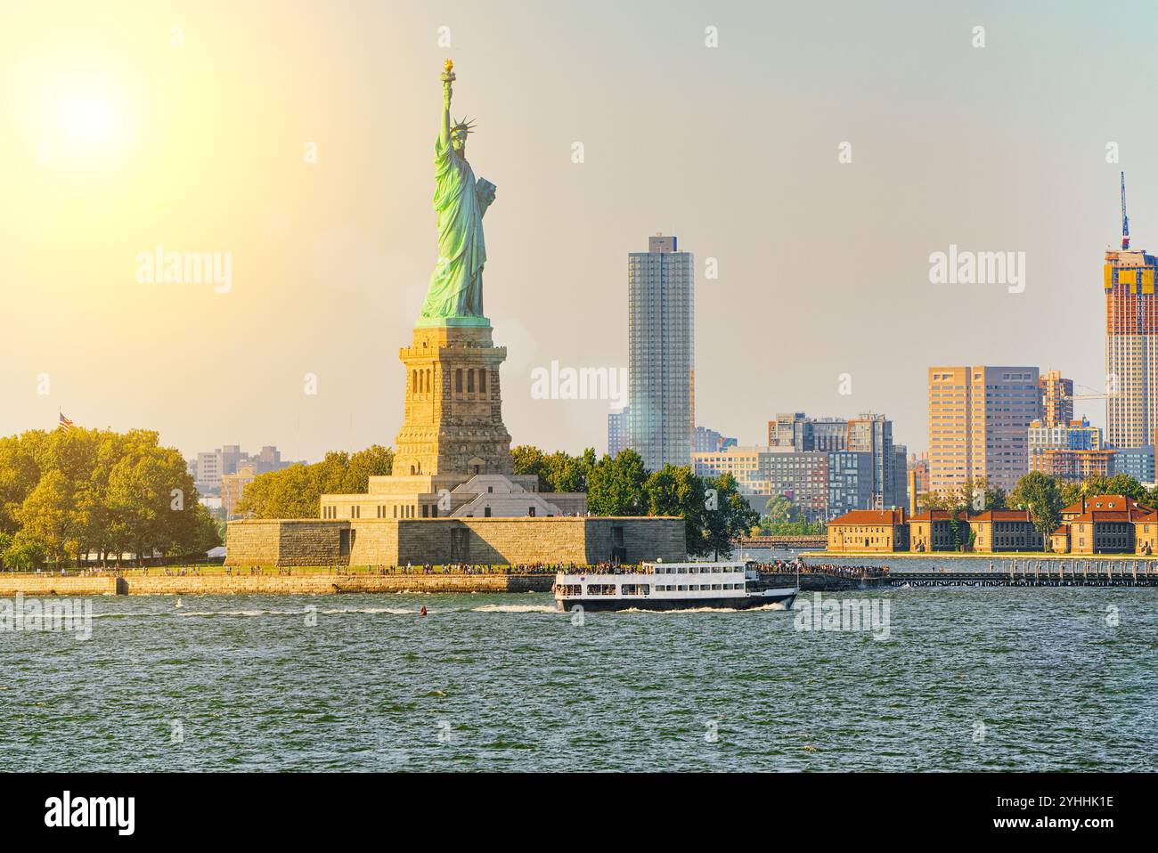 Statue of Liberty is a colossal neoclassical sculpture on Liberty ...