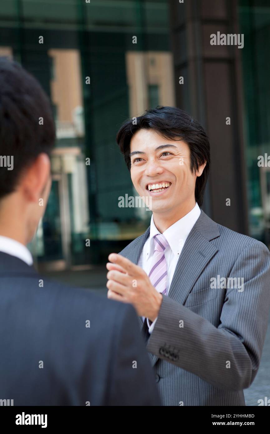 Supervisor having a meeting with his subordinate Stock Photo - Alamy