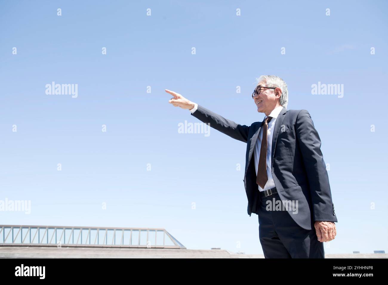 Fingers eyeglasses hi-res stock photography and images - Alamy