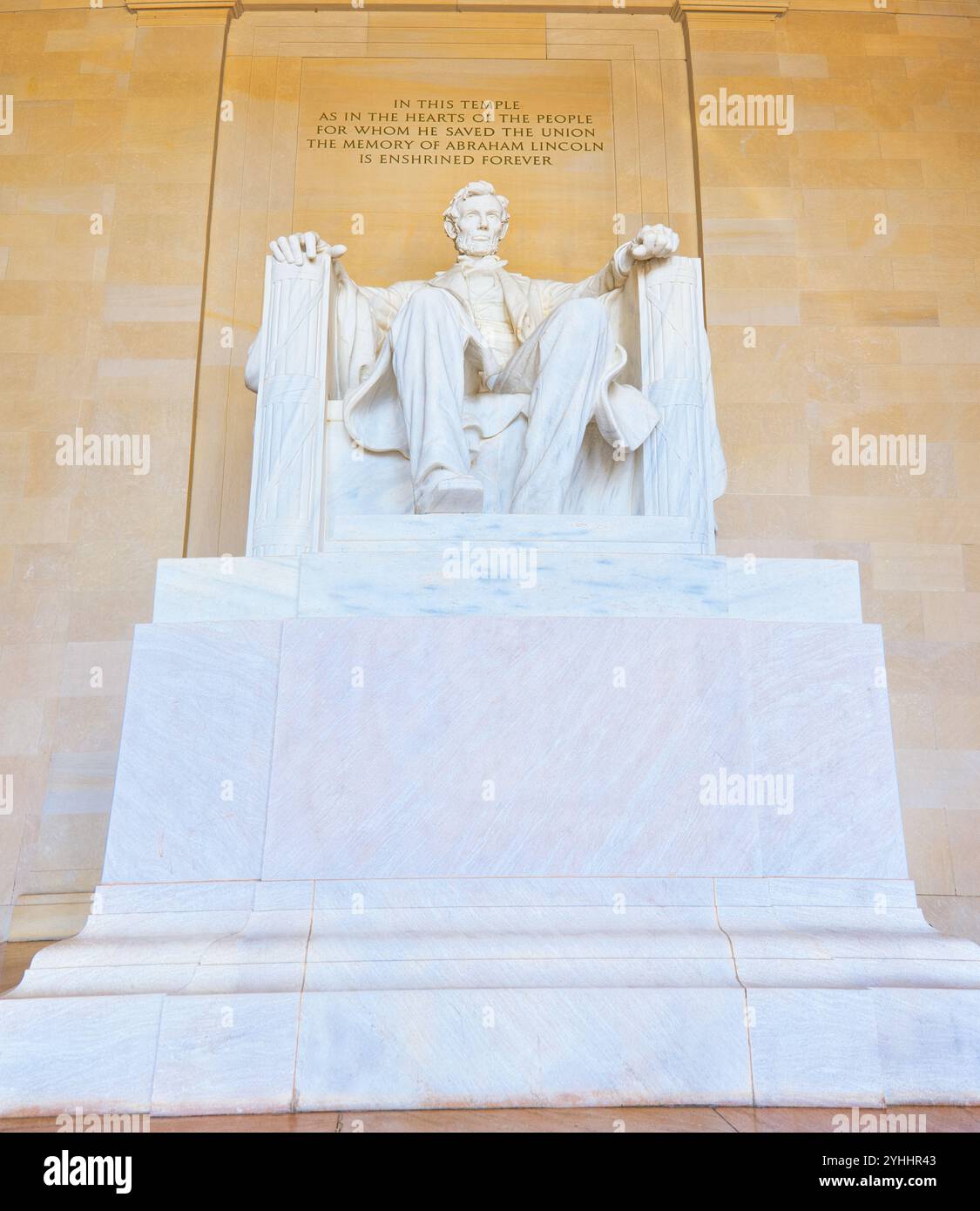 Monument for Abraham Lincoln, by Daniel Chester French in Lincoln ...