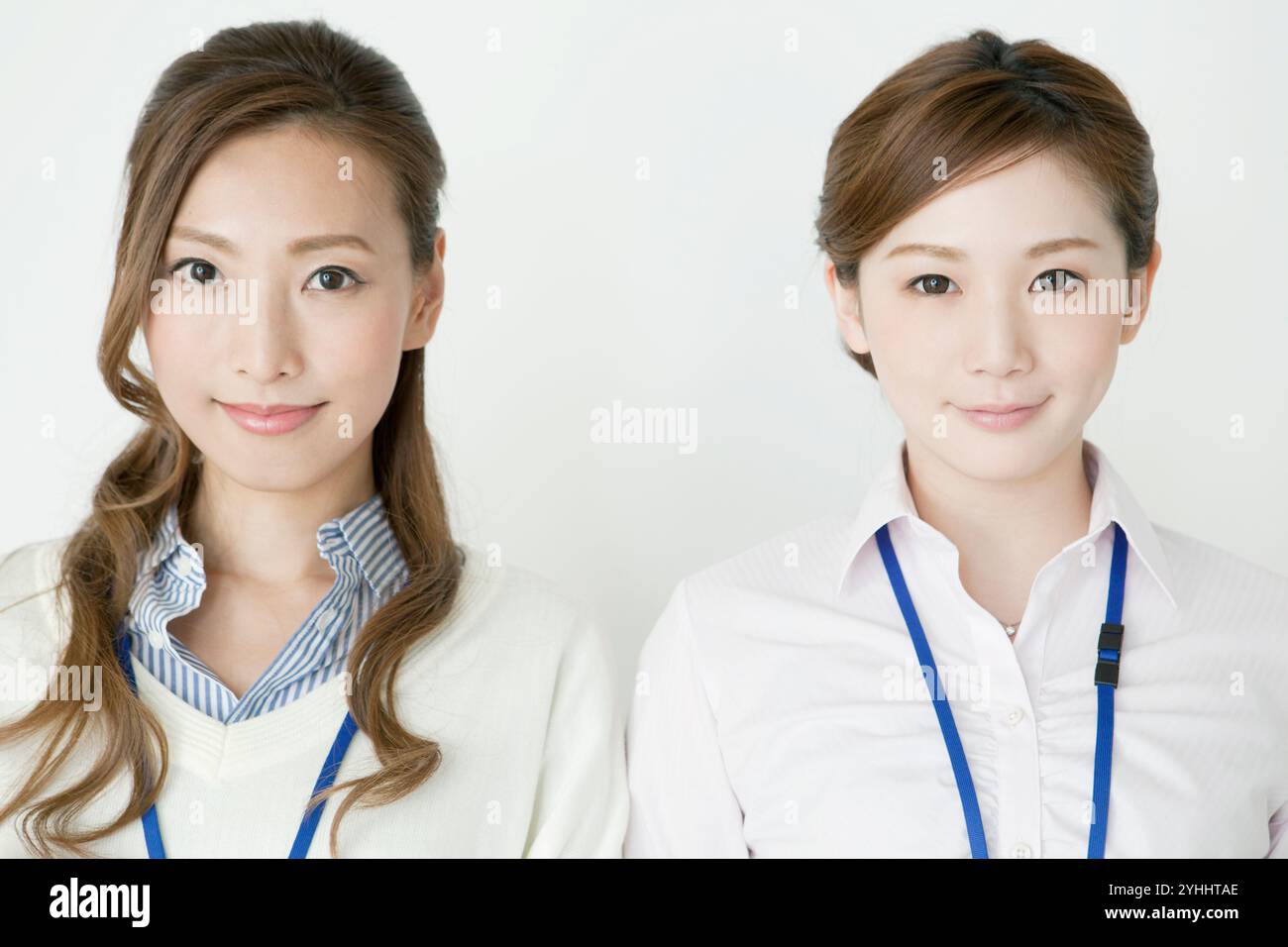 Two women in their 20s Stock Photo - Alamy