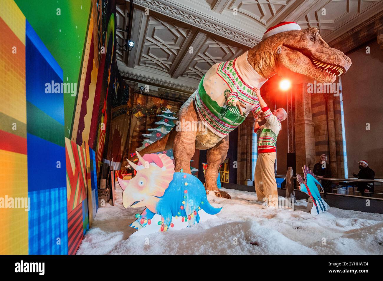 London, UK. 12th Nov, 2024. The Natural History Museum's famous ...