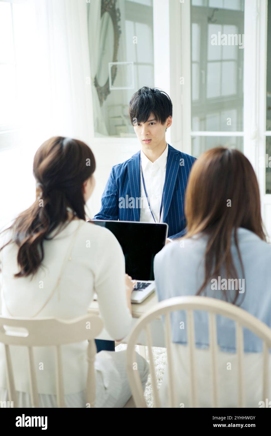 Refreshing scene hi-res stock photography and images - Alamy