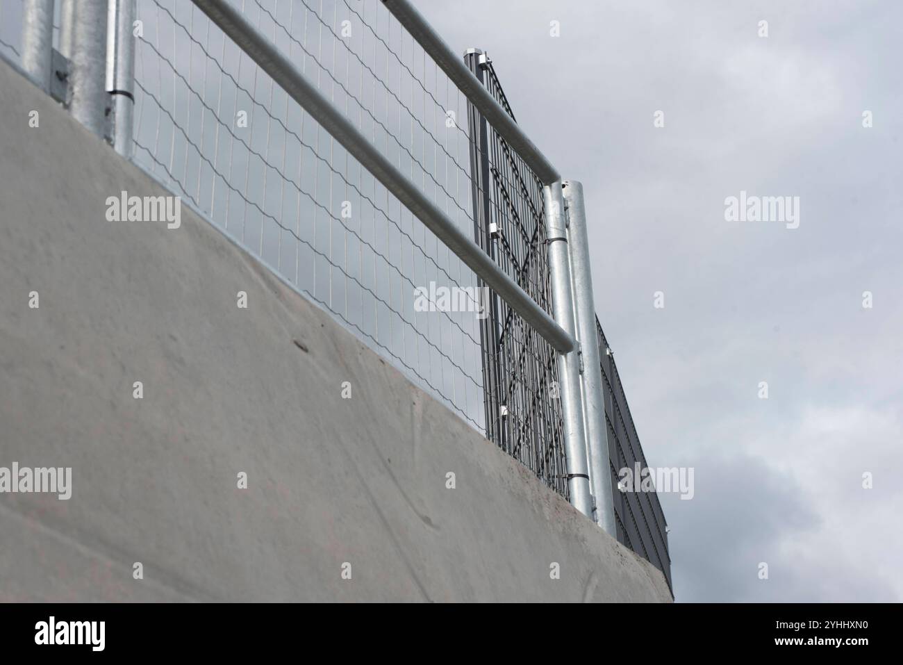 garden fence around a garden as demarcation from public space garden ...