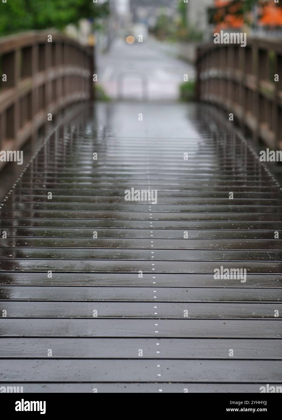 Rain slick hi-res stock photography and images - Alamy