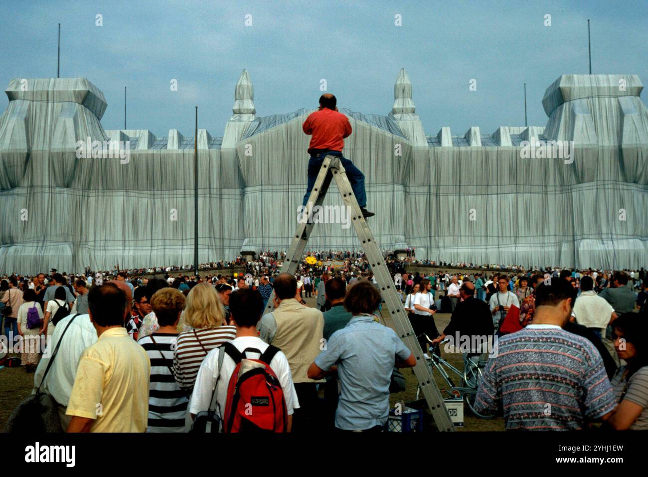 ARCHIVE PHOTO: 15 years ago, on November 18, 2009, JEANNE-CLAUDE died ...