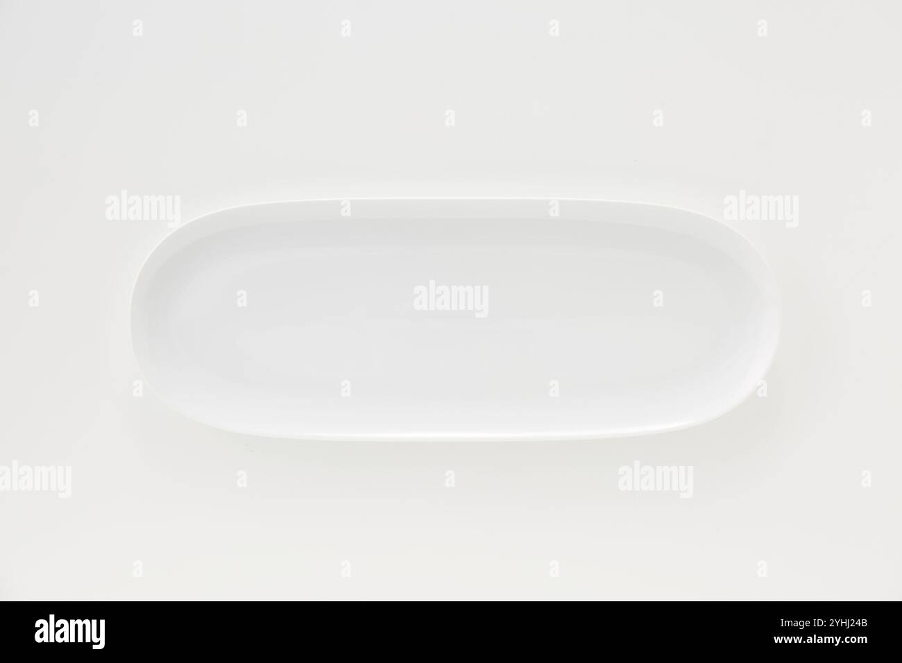 Top view white oval hi-res stock photography and images - Alamy