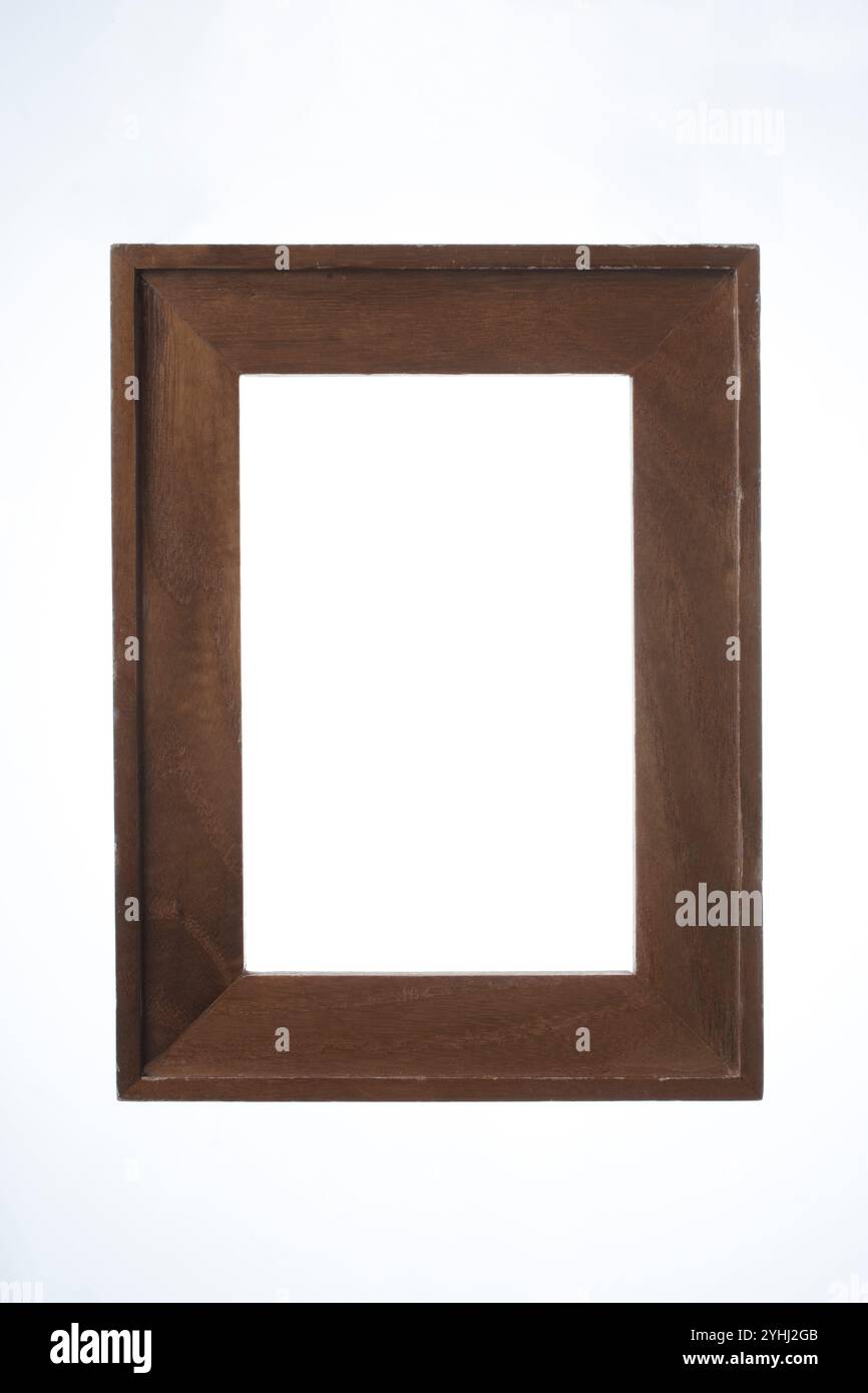 Oval picture frame hi-res stock photography and images - Alamy