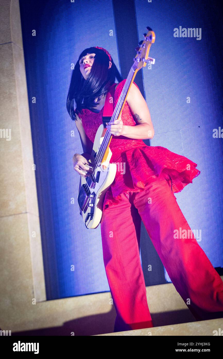 Laura lee khruangbin hi-res stock photography and images - Alamy