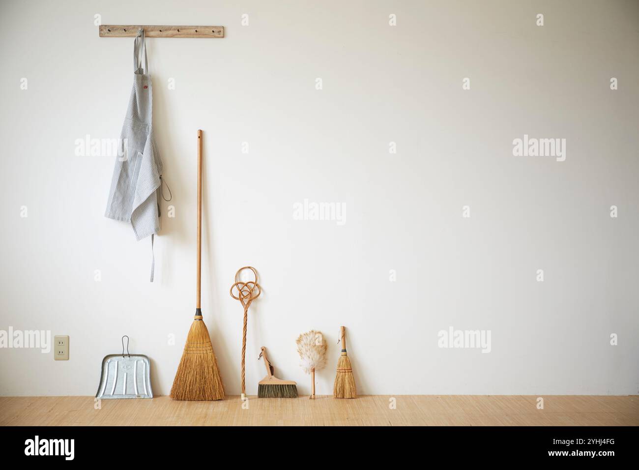 Everyday cleaning tools hi-res stock photography and images - Alamy