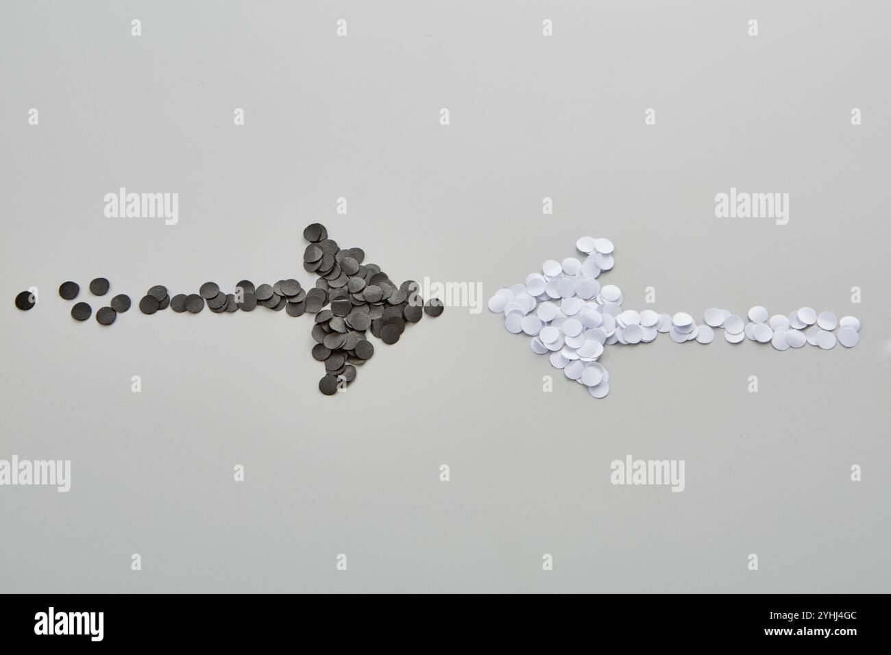 Black vector arrows hi-res stock photography and images - Alamy