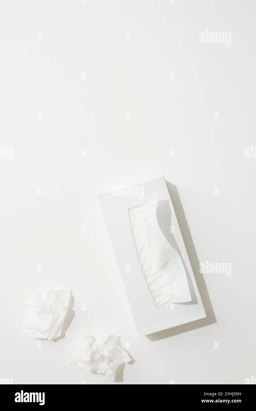 White tissue boxes and rounded tissues Stock Photo - Alamy