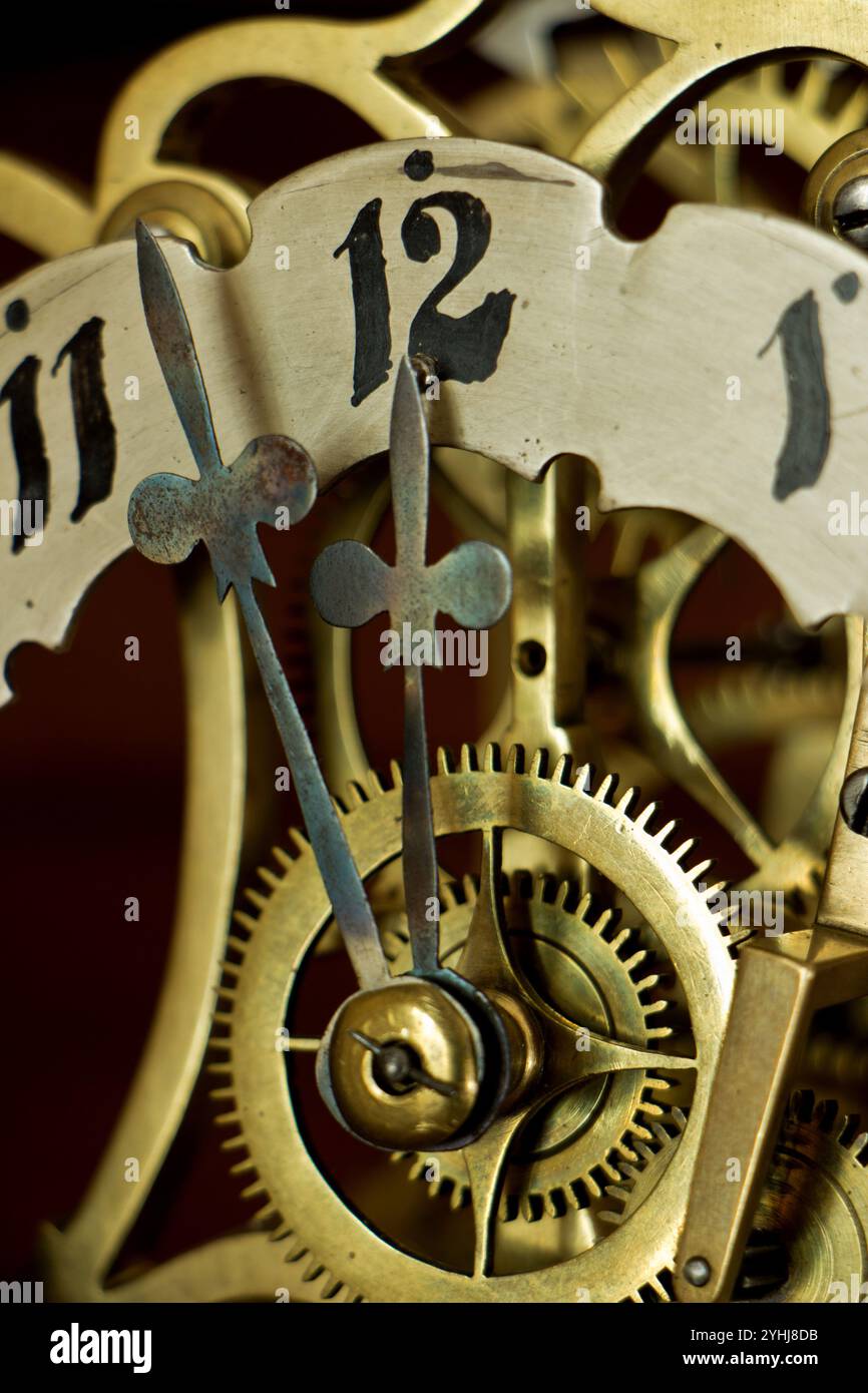 Clock mechanism hi-res stock photography and images - Alamy