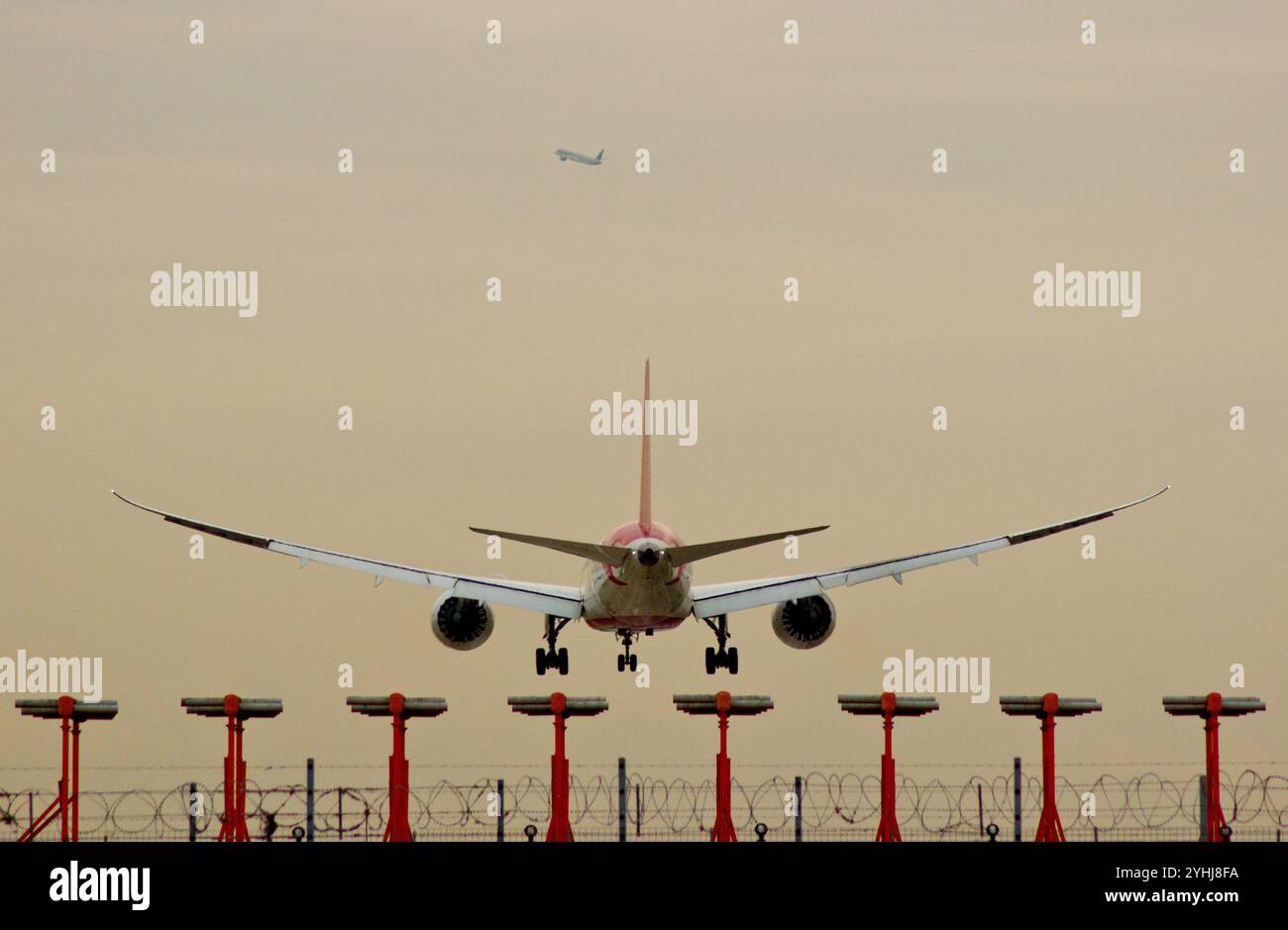 Commercial aircraft engines hi-res stock photography and images - Alamy