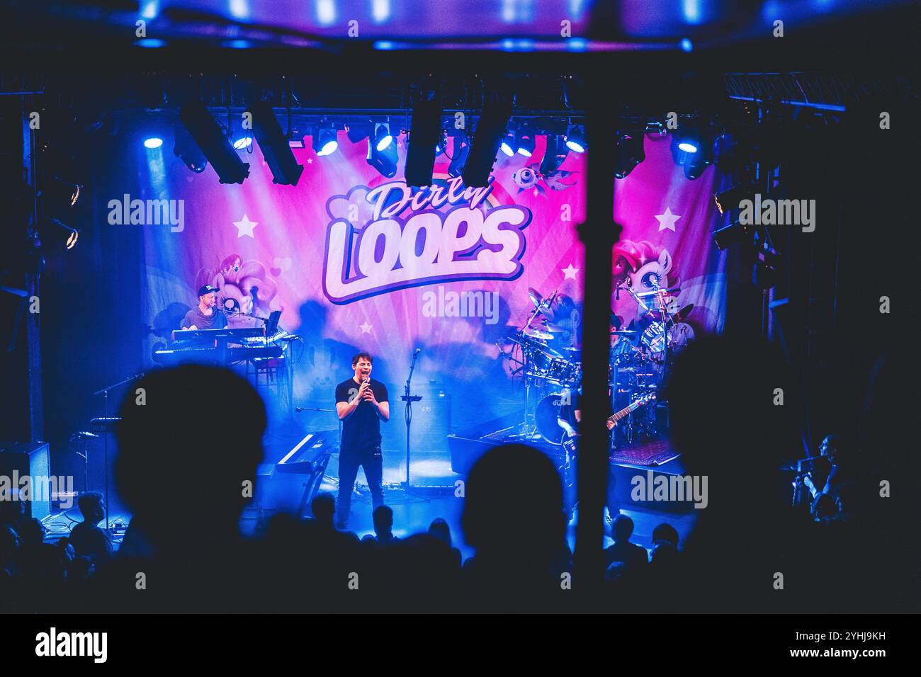 Dirty loops band hi-res stock photography and images - Alamy
