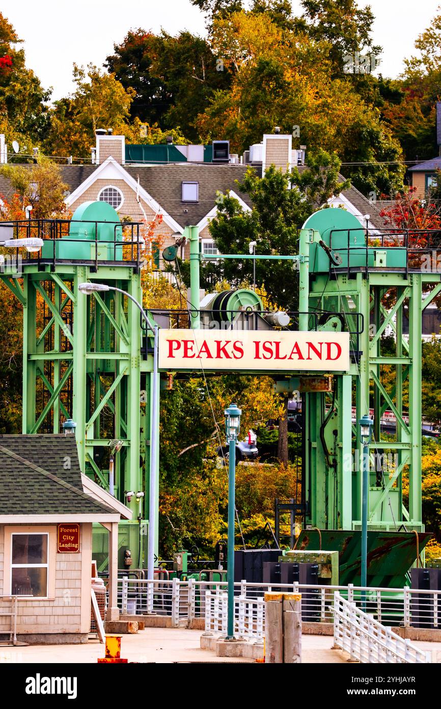 Peaks Island Maine Arrival Dock Stock Photo - Alamy