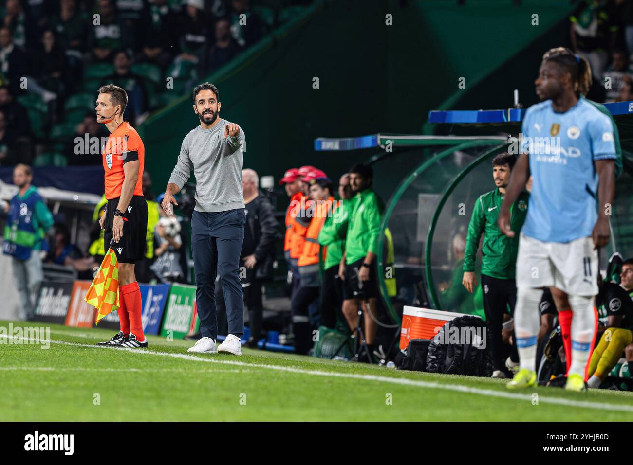 Lisboa, Portugal. 05th Nov, 2024. Ruben Amorim, Head Coach of Sporting ...