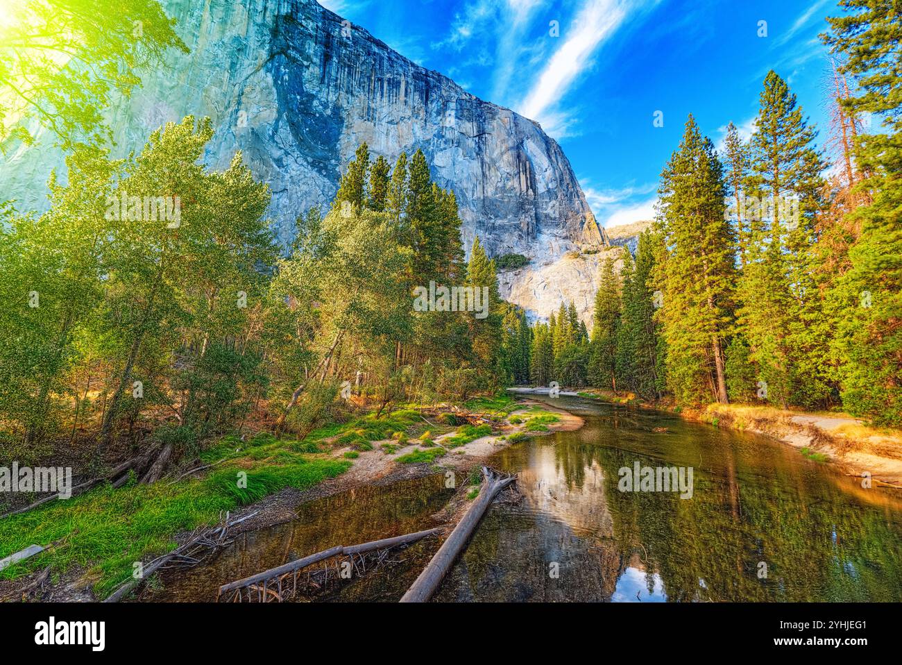 Yosemite Valley. Magnificent national American natural park - Yosemite ...