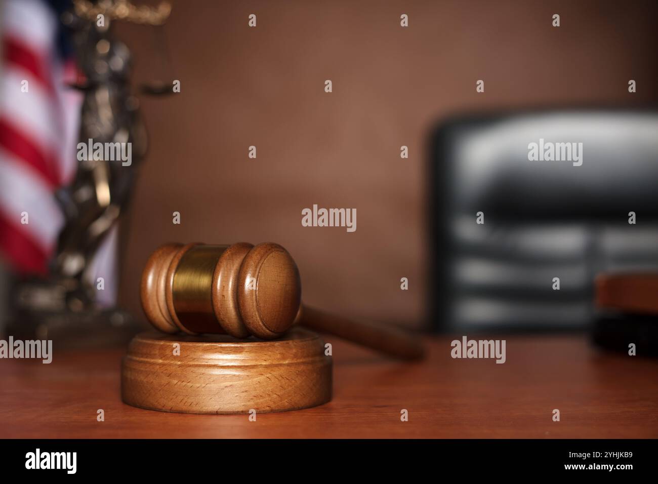 On table gavel judge hi-res stock photography and images - Alamy