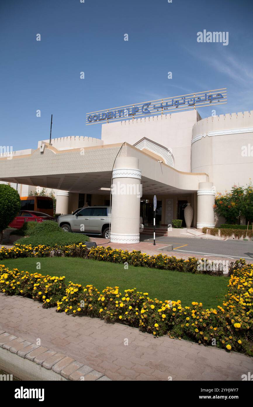 golden tulip hotel nizwa oman middle east Stock Photo - Alamy