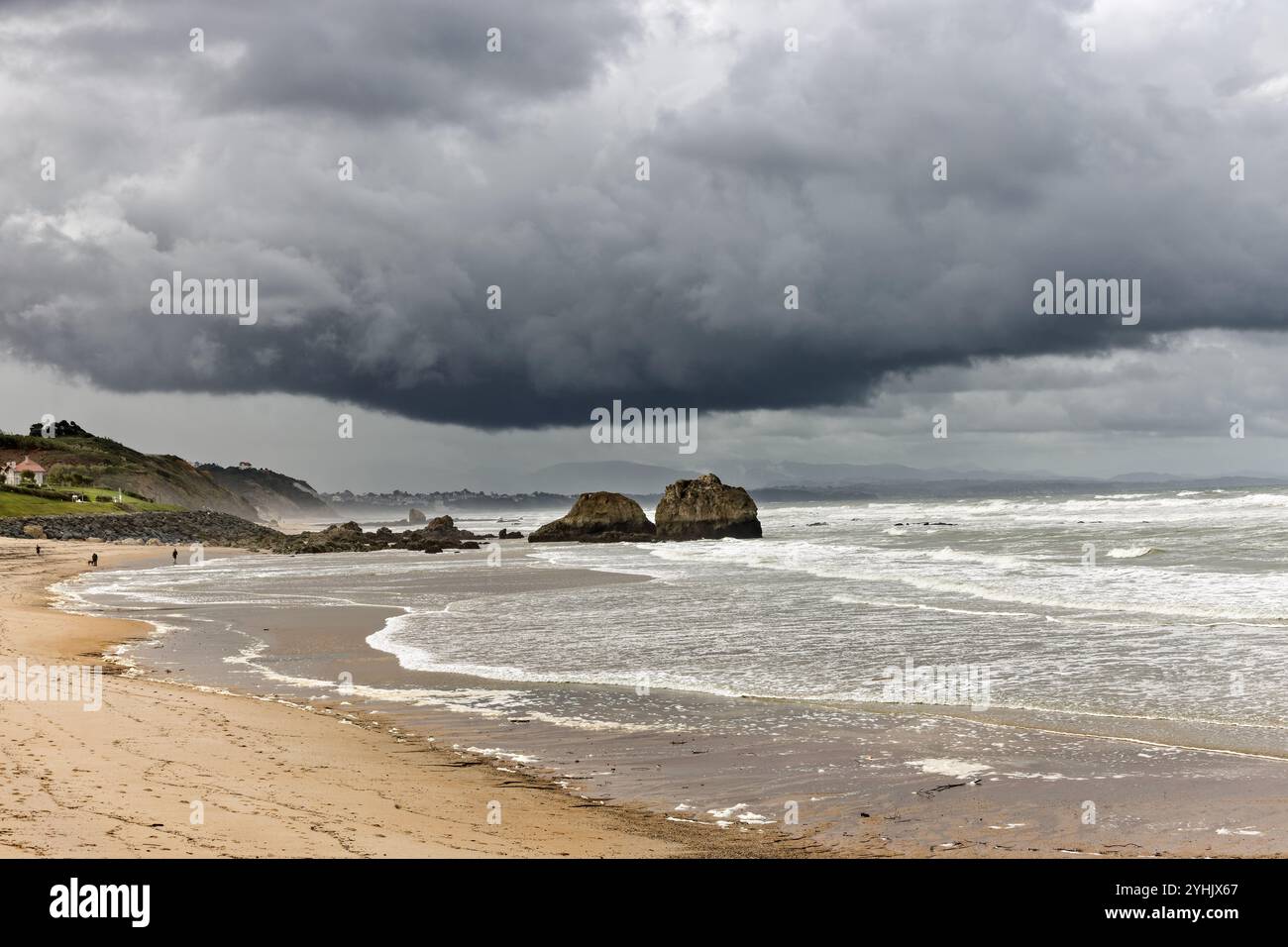 Plage de la milady hi-res stock photography and images - Alamy