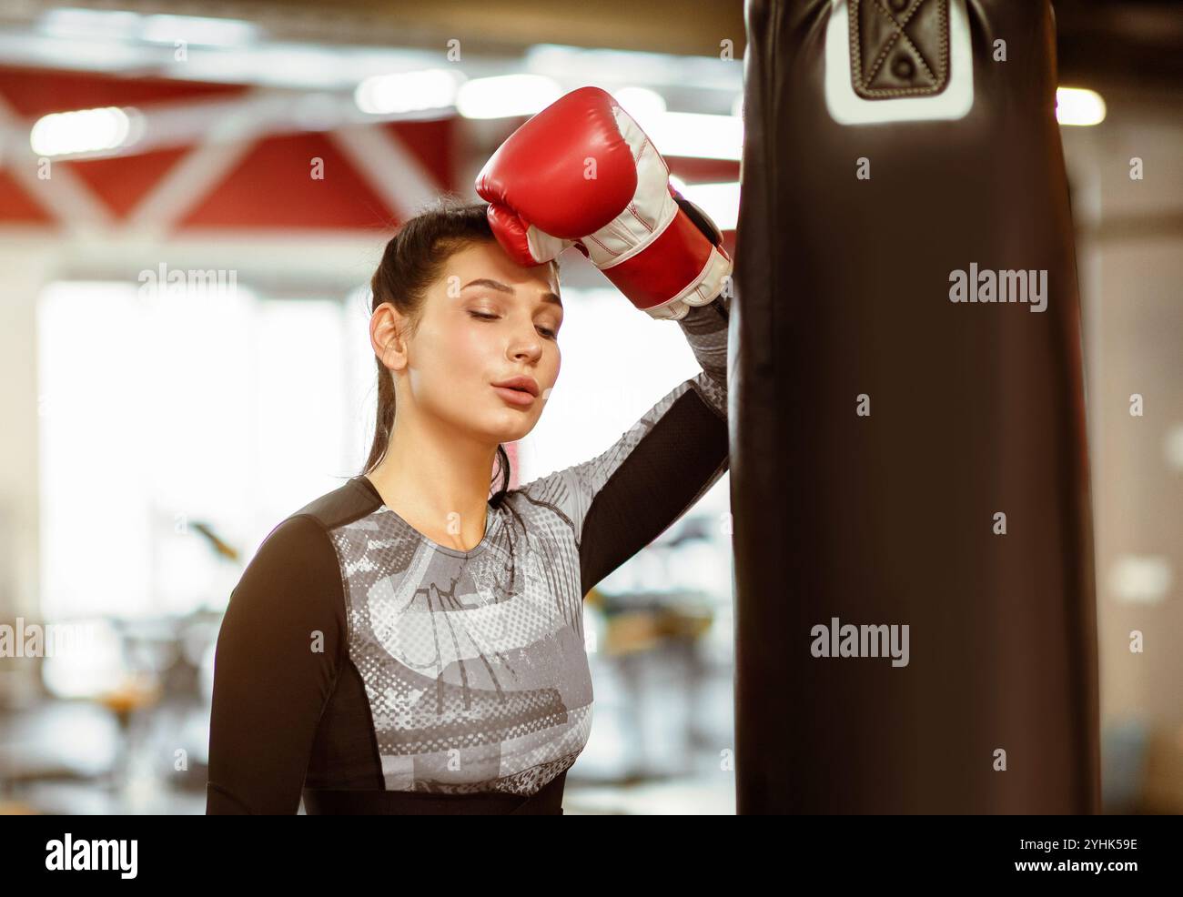 Beautiful fit woman boxing hi-res stock photography and images - Alamy