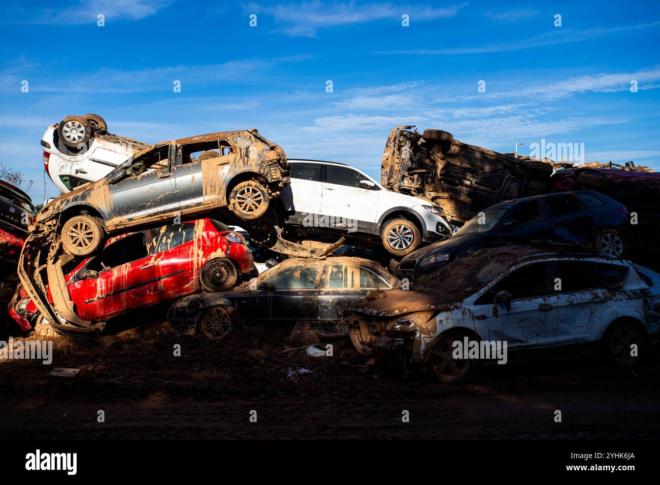 Cars after flood disaster hi-res stock photography and images - Alamy